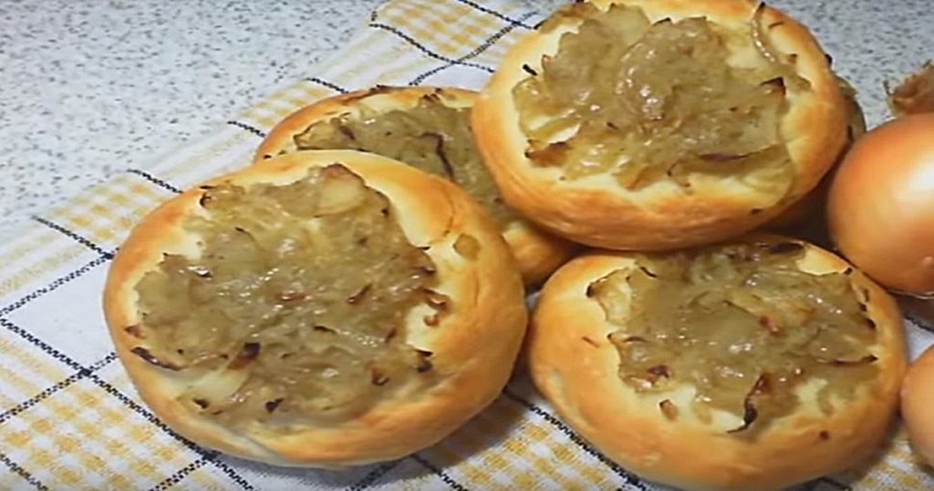 Domowy Cebularz – Takiego cebularza wypiekała w przedwojennym Lublinie ...